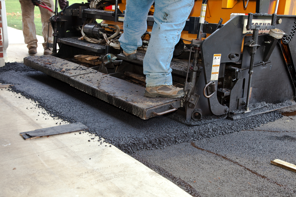 Pavement Wear & Tear | Asphalt Paving | MCE Dirtworks, Inc.